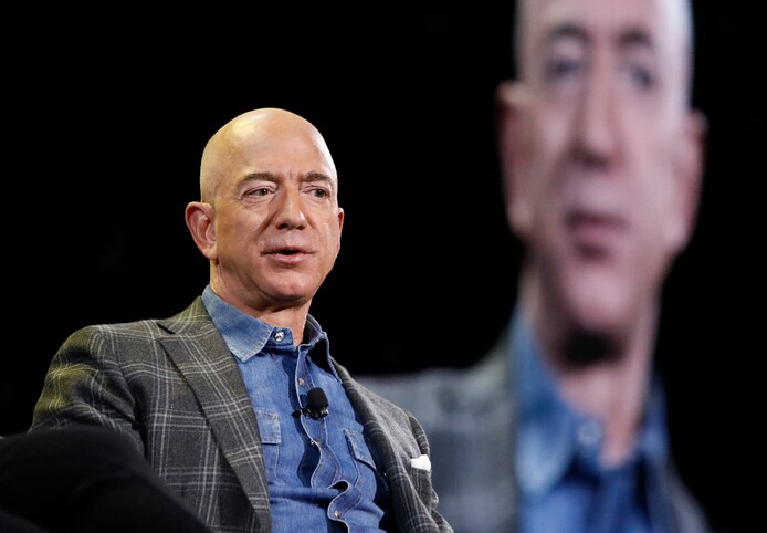 Jeff Bezos gaat Elon Musk voorbij en is weer rijkste ter wereld ...