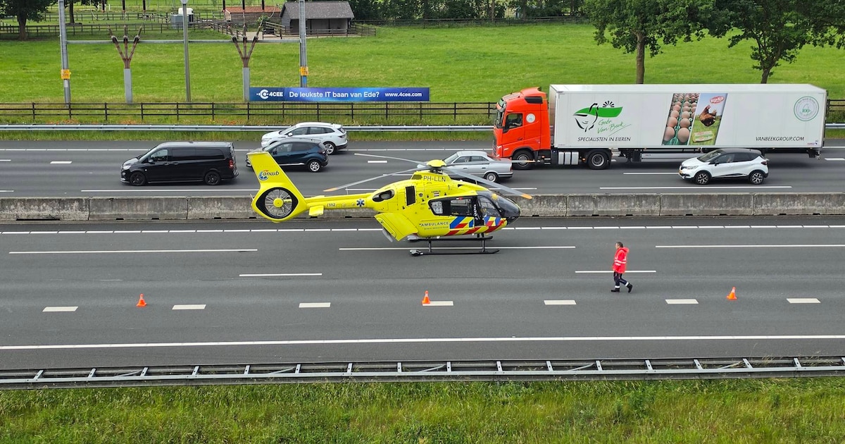 Vier gewonden bij ongeluk op A12 ter hoogte van Ede, 3 auto’s betrokken ...