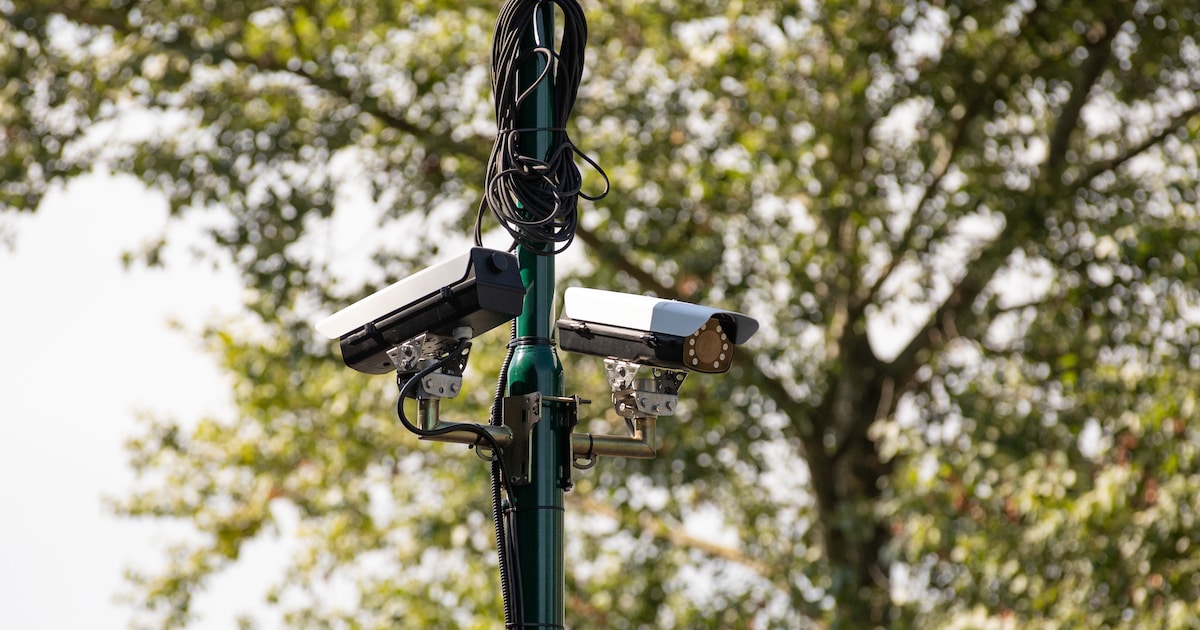 Waarom er langs wegen in Arnhem en Oosterbeek camera’s hangen ...