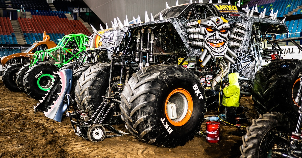 File bij Arnhem door monster trucks | Regio | De Gelderlander.nl