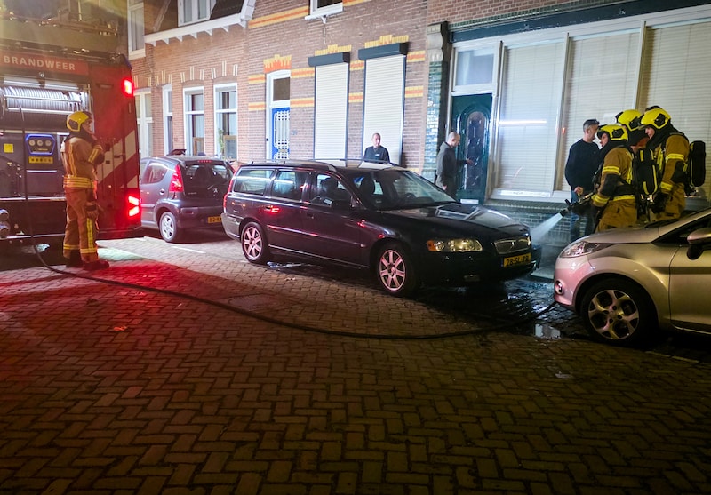 Aftellen naar 2026: de brandweer is druk, ook met autobranden | West ...