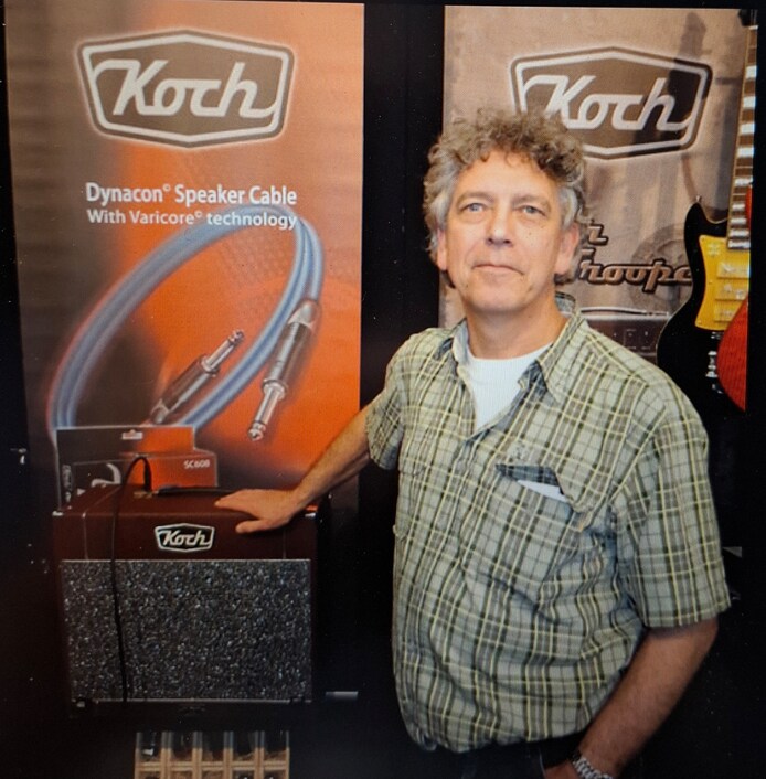 De gitaarversterkers van Dolf Koch (1948-2024) spinden als een kat en ...