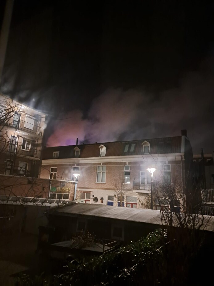 Enorme brand in binnenstad Arnhem, deze beelden maakten jullie | Arnhem ...