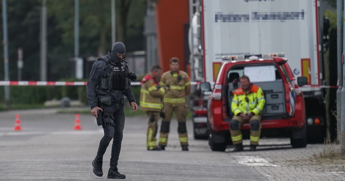 Gloednieuwe ketels en chemicaliën in drugslab in aanbouw ’s-Heerenberg ...