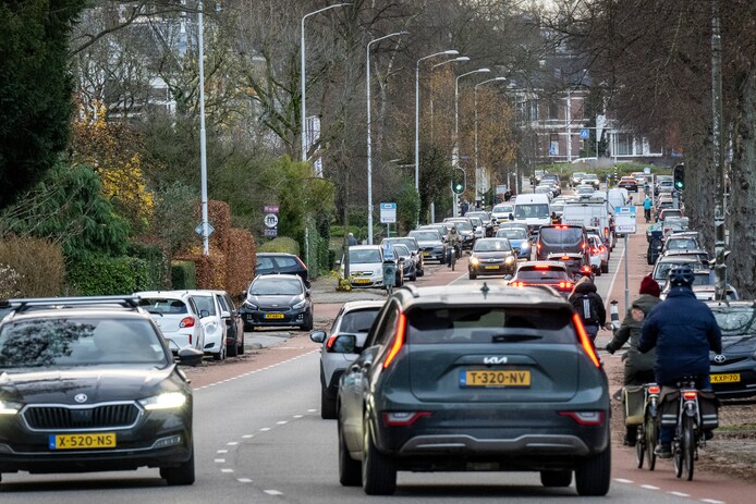 In Nijmegen moet je straks veel vaker 30 rijden, maar dat gaat wel in fases in: 'Doe het goed of ...