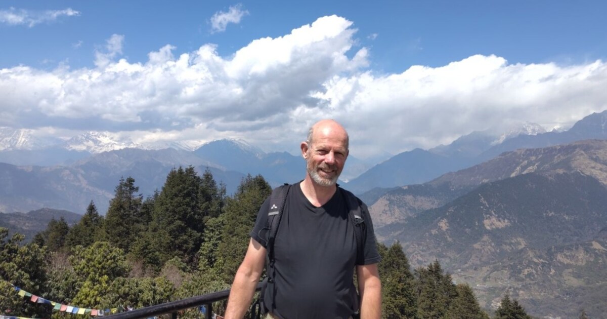 In het vliegtuig op weg naar huis kwamen de tranen bij Paul ...