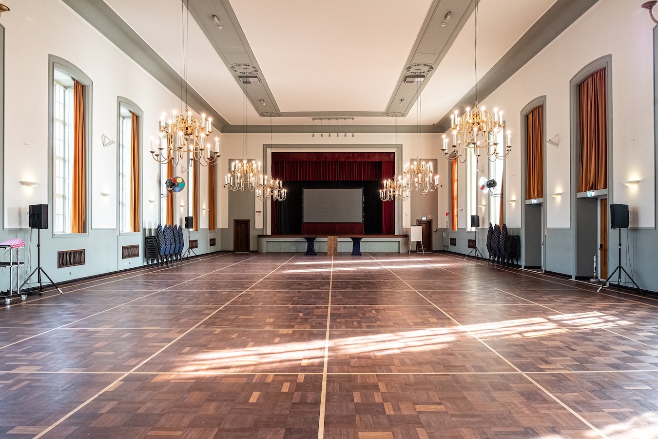 Zorgeloos wonen in een nazigebouw in Soesterberg? Vergeet het maar, het ...