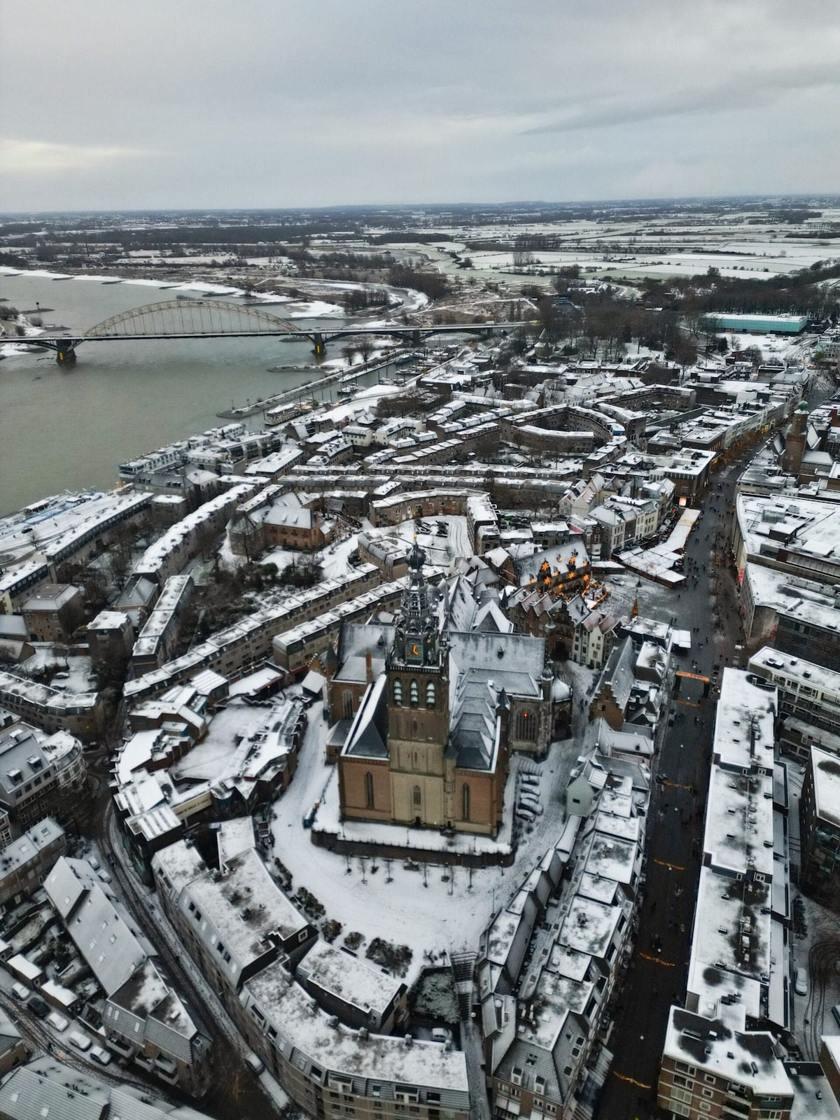 Betoverend: 8 x jullie foto's van Nijmegen in de sneeuw | Nijmegen | De ...