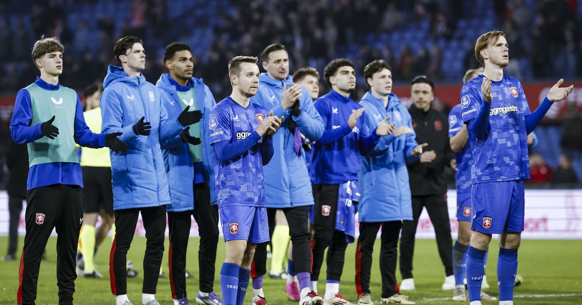 TERUGLEZEN: Over balen na een kansenregen in De Kuip, een dubieus ...