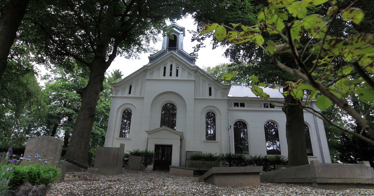 Witte kerkje in Zetten blijft toch open | Regio | De Gelderlander.nl