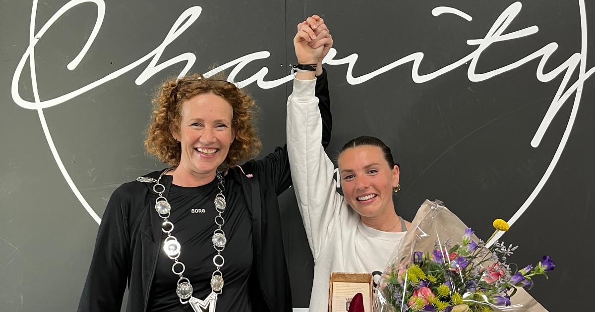 Achterhoekse Kim Evers krijgt Pluim voor Hyrox-prestaties | Oost Gelre | De Gelderlander.nl