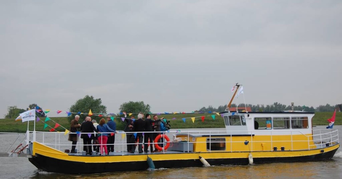 Veer Lienden-Rhenen weer in de vaart na lek | De Vallei | De ...