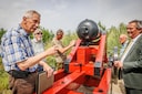 Provincie trots op inzet vrijwilligers: ‘Met dit kanon komt verhaal van ...