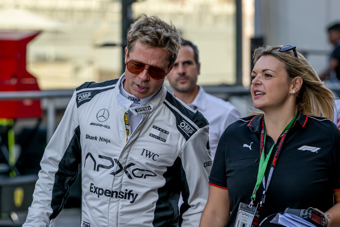 Raar, een 61-jarige als F1-coureur. Alsof je Roel van Velzen cast voor ...