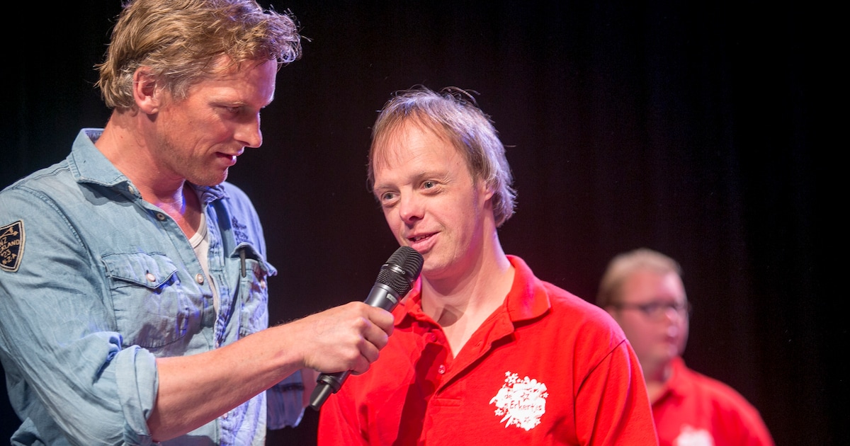 Barry Atsma over broer met Down: 'Weet zeker dat hij trots geweest zou ...