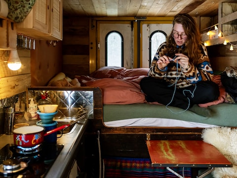 Marije (30) woont noodgedwongen in een camper: ‘Op mijn 30ste ...