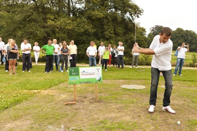 Sonsbeek Open: bijna 21.000 euro voor goed doel | Regio | De ...