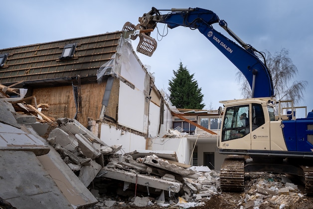‘Je gaat dood’, stond op muur in afgebrand huis dat na maanden ...