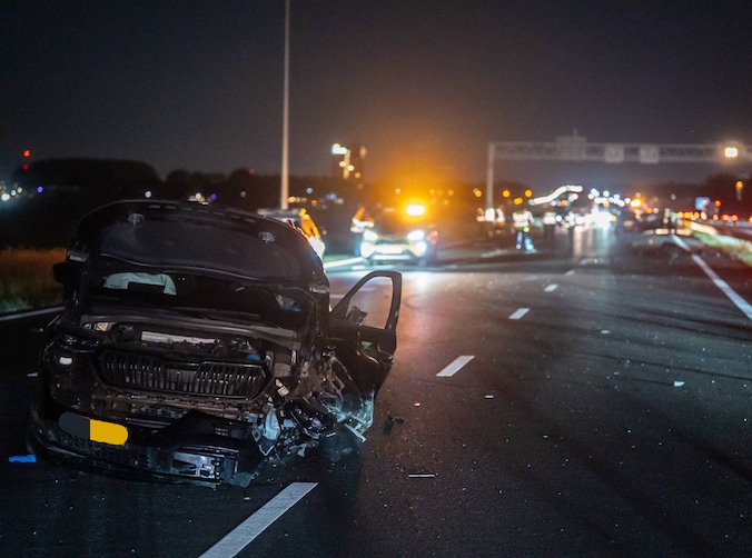 Dronken chauffeur keert op A12 en botst na 9 kilometer spookrijden op ...