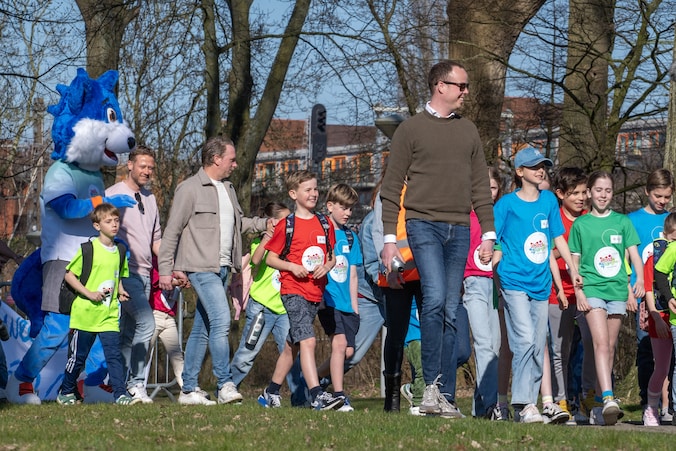 Regen en mogelijk onweer: avondvierdaagsen passen starttijden aan ...
