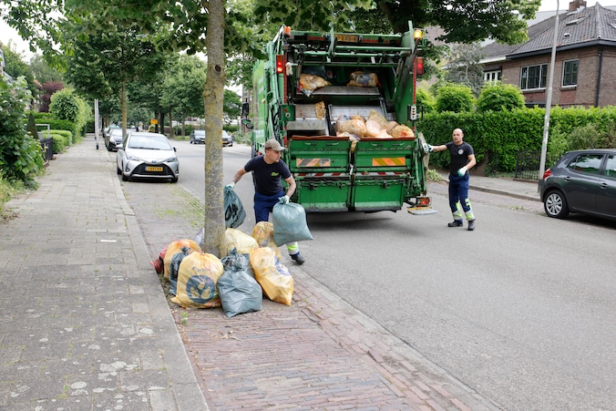 Dar blijft afval rest van de week ook vroeger ophalen | Regio | De ...