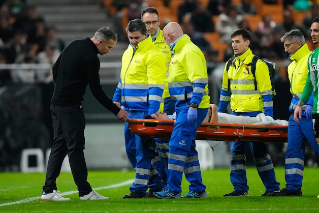 Feyenoord doet verder onderzoek naar blessure Shaqueel van Persie: ‘We ...