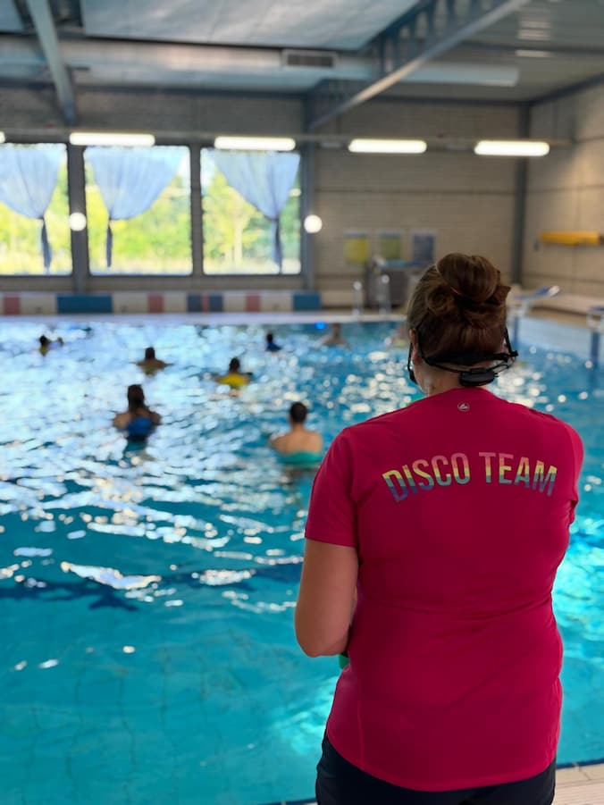 Swim Pride in Wijchen brengt sport en inclusiviteit samen | Regio | De ...