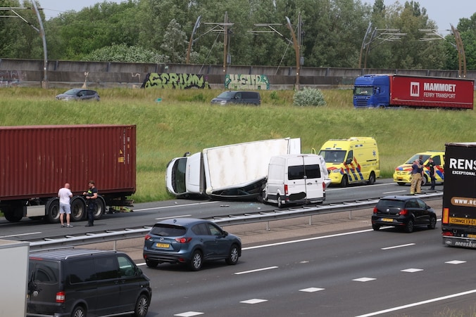 LIVE Verkeer | Ernstig ongeluk op de A12 bij Ede: traumahelikopter ...