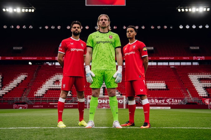 Dit is het nieuwe thuistenue van FC Twente: geen ruitjes meer, ‘Tukkers ...