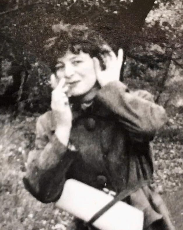 Na 70 jaar zegt Annie (92) opnieuw ‘ja’ tegen Jan (95): Johan trouwt ...