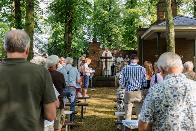 Processie wéér geschrapt vanwege warmte: ‘We zoeken een nieuwe vaste ...