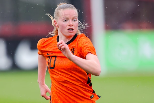 Nadine Noordam (27) kan vanmiddag op Wembley stunten tegen sterren ...