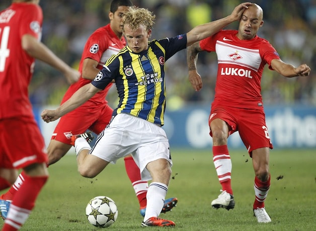 FC Dordrecht stelt eerste training uit: Dirk Kuyt op weg naar ...