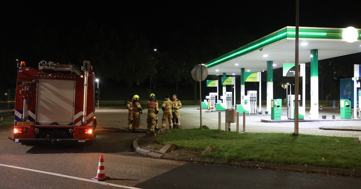 Personeel drukt op noodknop: benzinestation Ede afgesloten door lekkage ...