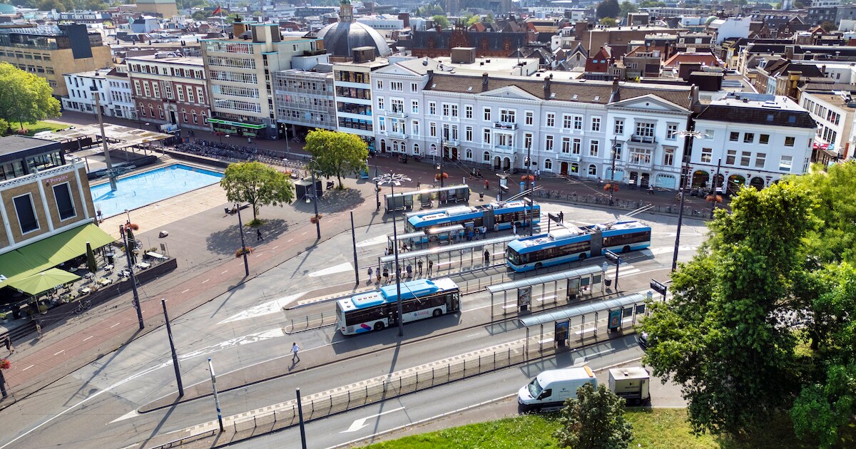75 jaar trolleybussen in Arnhem: van ‘oude rommel uit het Oostblok’ tot ...