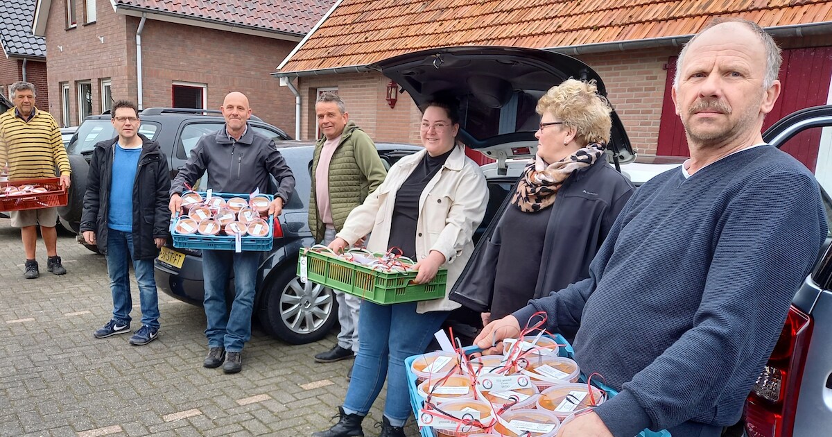 Groesbeekse voetbalclub DVSG bedankt trouwe achterban met een emmertje soep | Berg en Dal ...