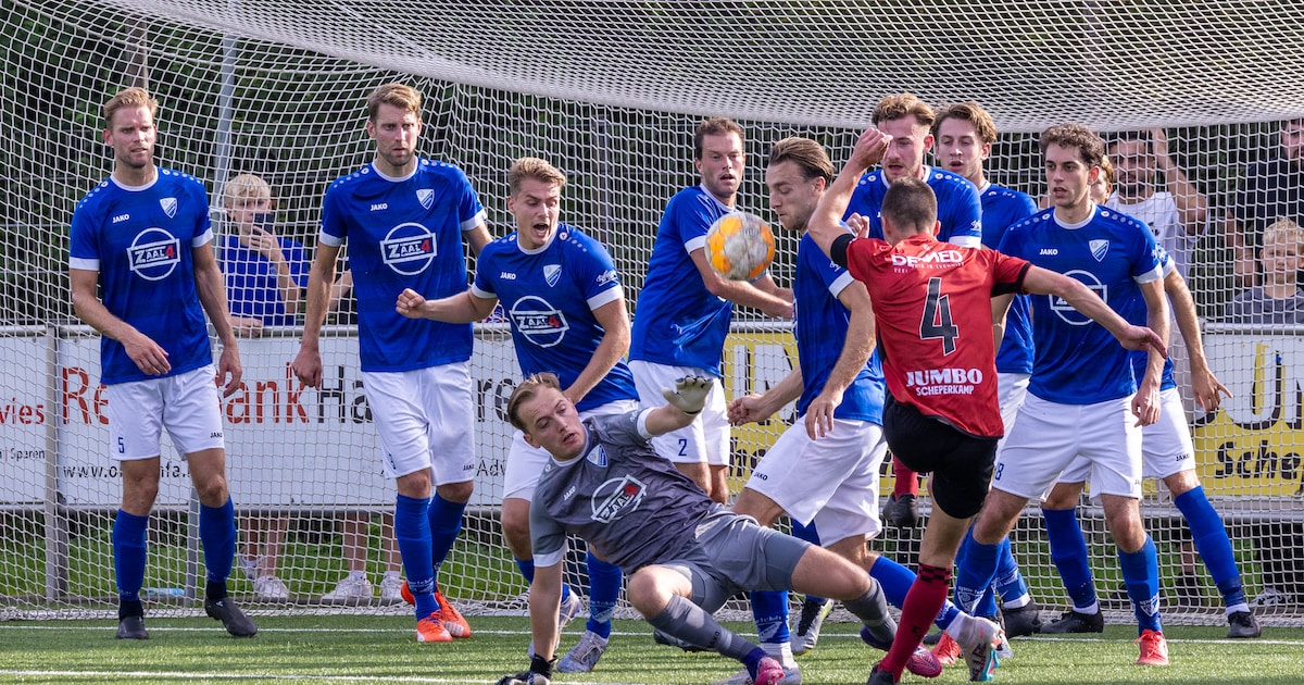 Assistent-coach wordt hoofdcoach bij Woezik | Amateurvoetbal | De ...