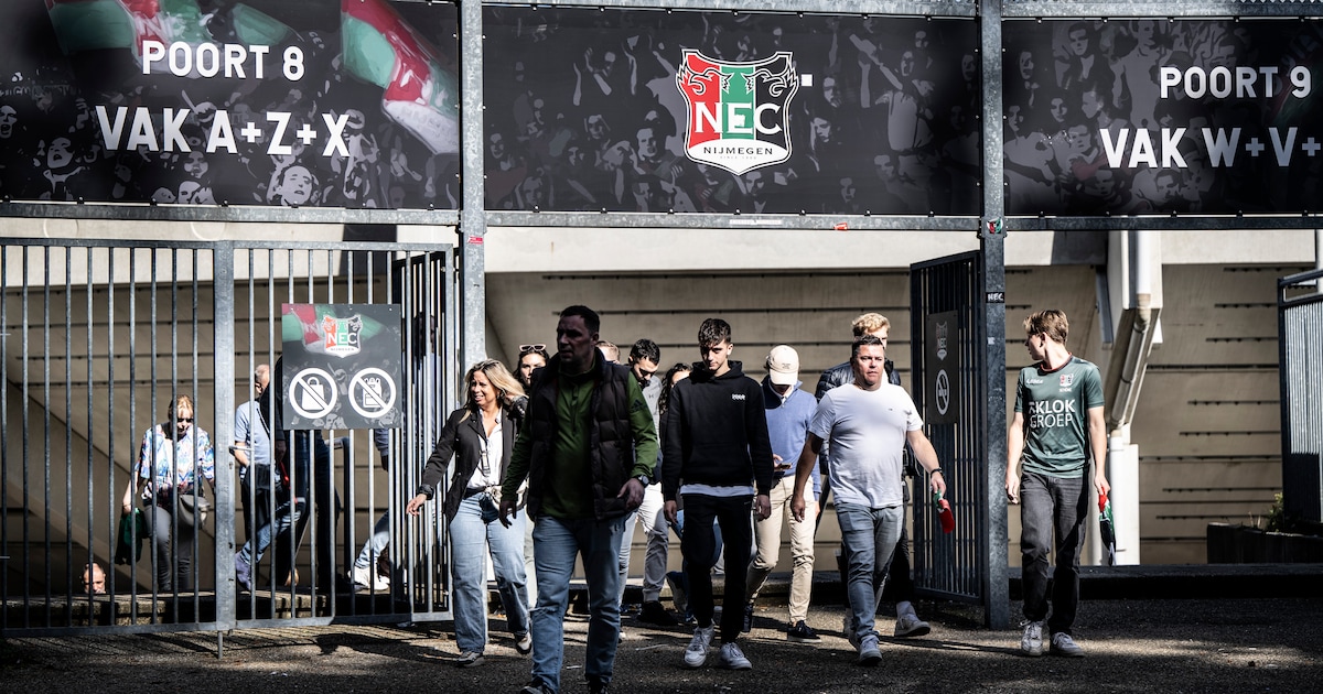 NEC-supporters in actie tegen hogere bierprijs: ‘Massaal geen bier ...