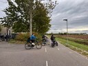 Gifwolk van bestrijdingsmiddel waait over fietspad bij school ...