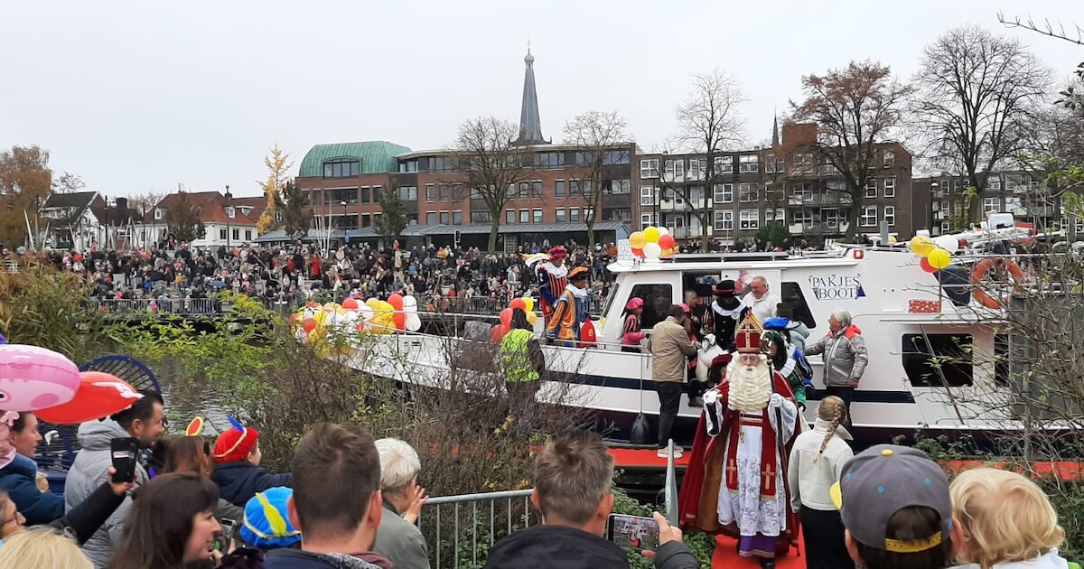 Het was even schrikken, maar daar is hij dan echt: Sinterklaas in ...