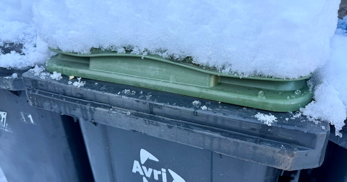 Avri haalt de rest van de week geen afval meer op | Regio | De ...