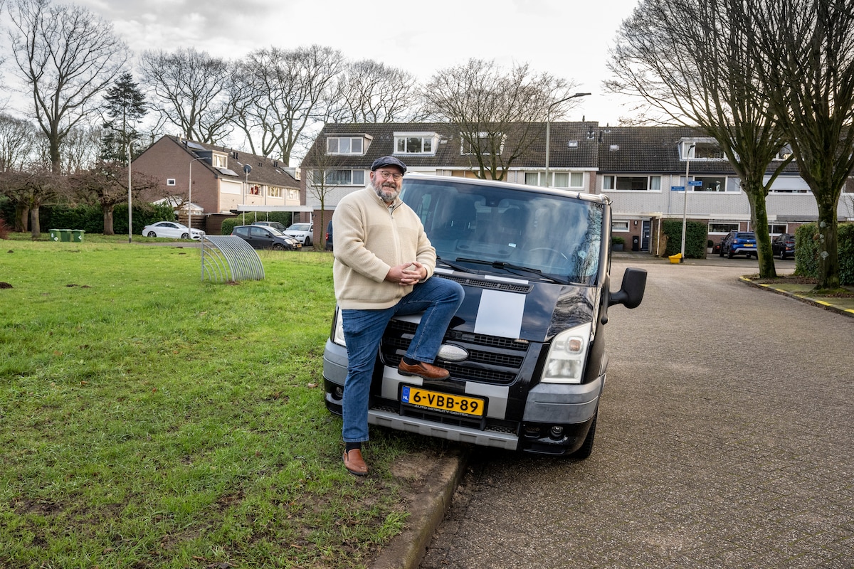 Hans zet busje half in het gras en krijgt bon van 129 euro, dan kan hij ...