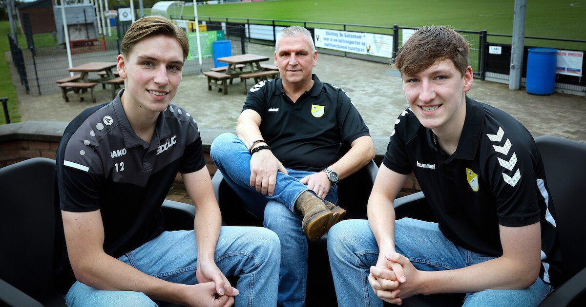 Uren over voetbal praten in ‘Huize Geerts’: ‘We kijken alle wedstrijden ...