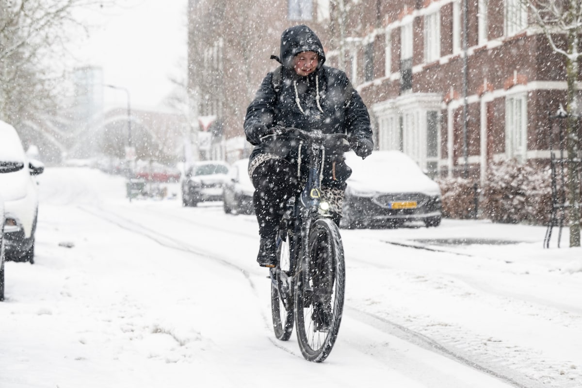LIVE Winterweer | Nóg meer sneeuw op komst • Reisplanner NS slecht ...