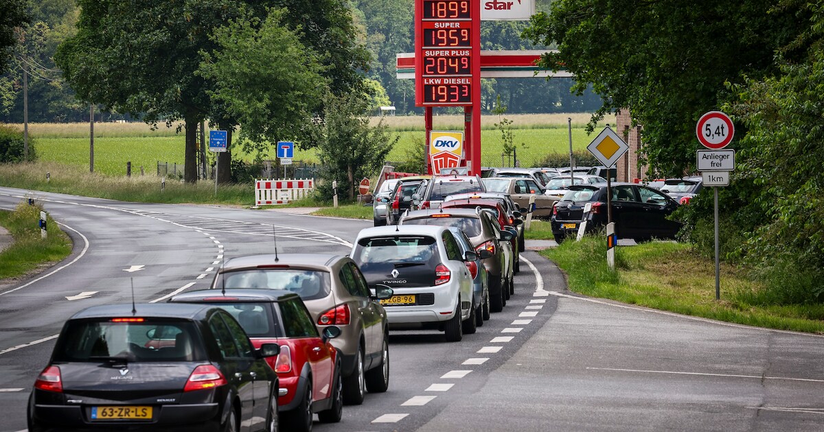 Hogere benzineprijzen: zelfs heel ver omrijden naar Duitsland is ...