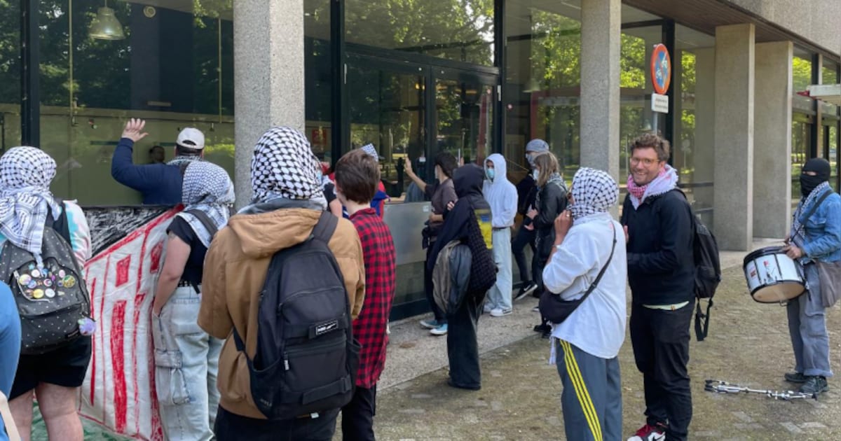 Minister gaat universiteit bellen over pro-Palestijnse docent, maar ...