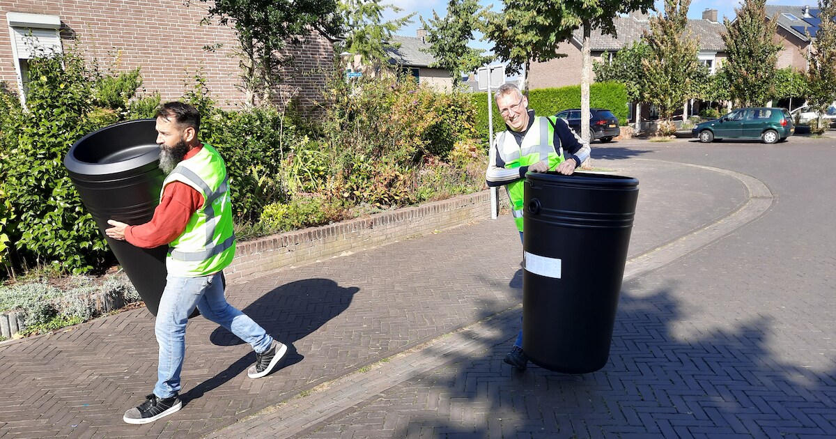Acties genoeg, maar nat Breedeweg wipt nog amper tegels | Berg en Dal ...