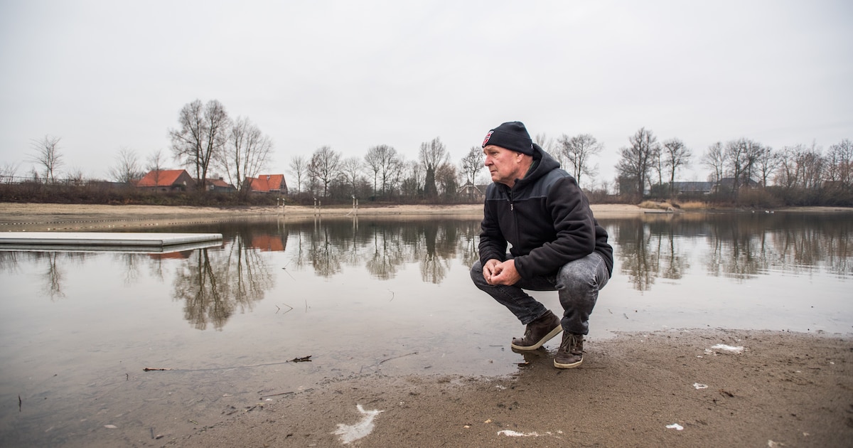 Nieuwjaarsduik Gendt zonder duik | Overbetuwe | De Gelderlander.nl