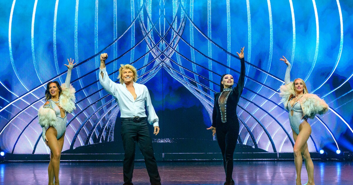 Hans Klok betovert met futuristische show in Agnietenhof | Uit-tips Tiel | De Gelderlander.nl