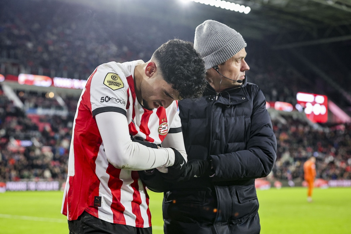 Flinke domper voor PSV en Ricardo Pepi: spits loopt bij doelpunt ...